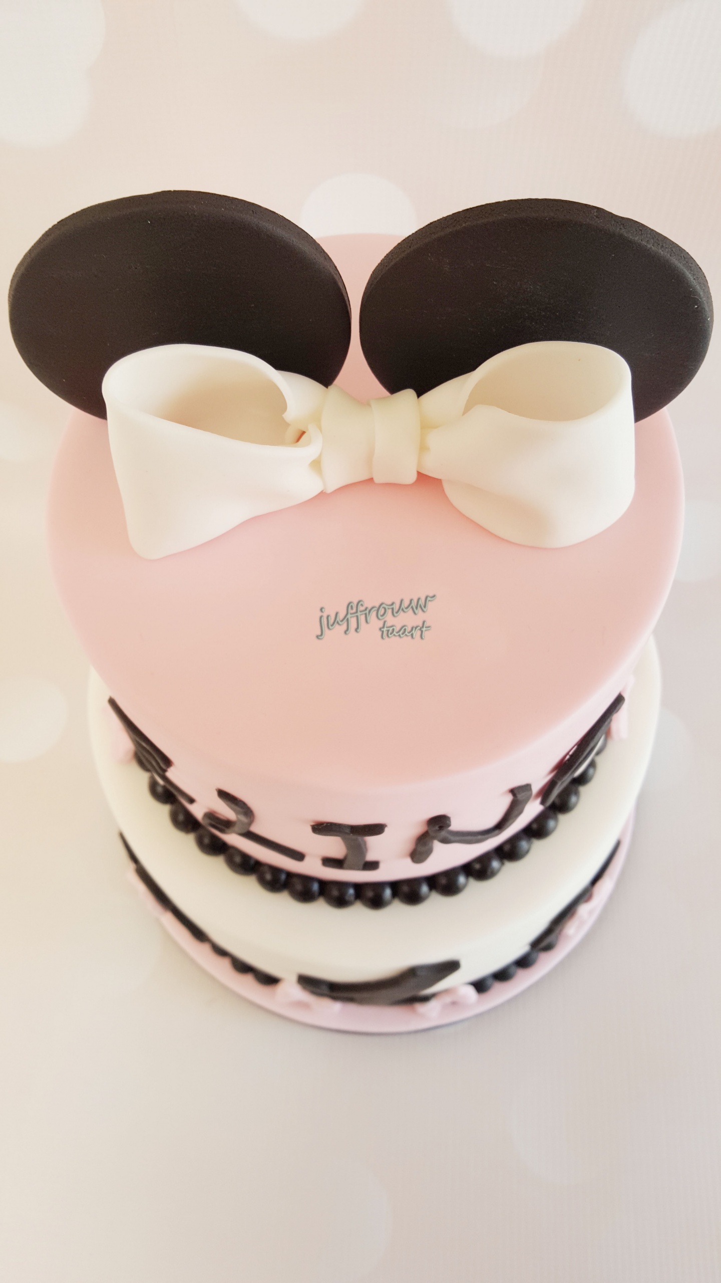 Minnie mouse taart voor Eline - Juffrouw taart winsum